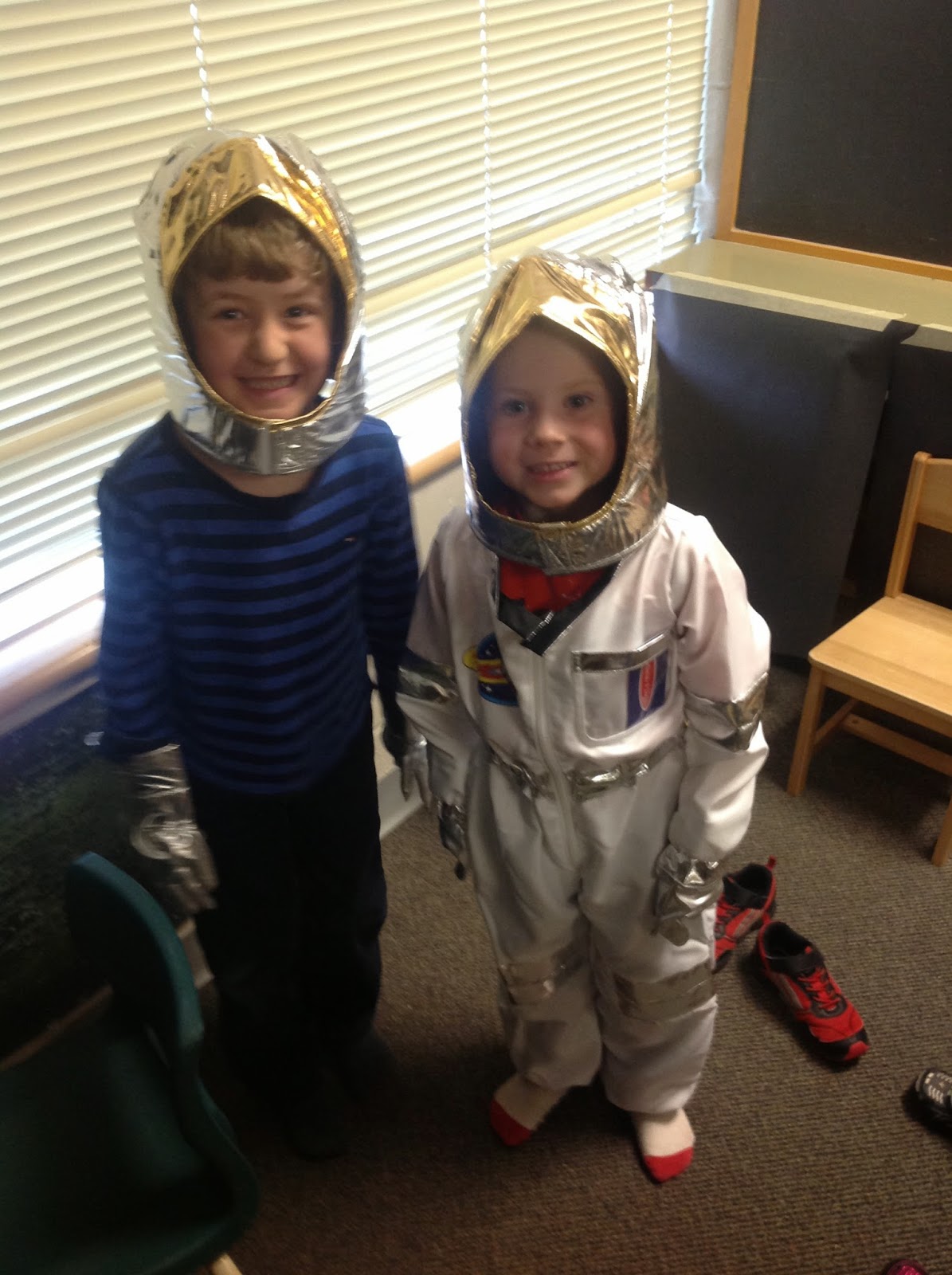 Kindergarten Tales : Space Inquiry